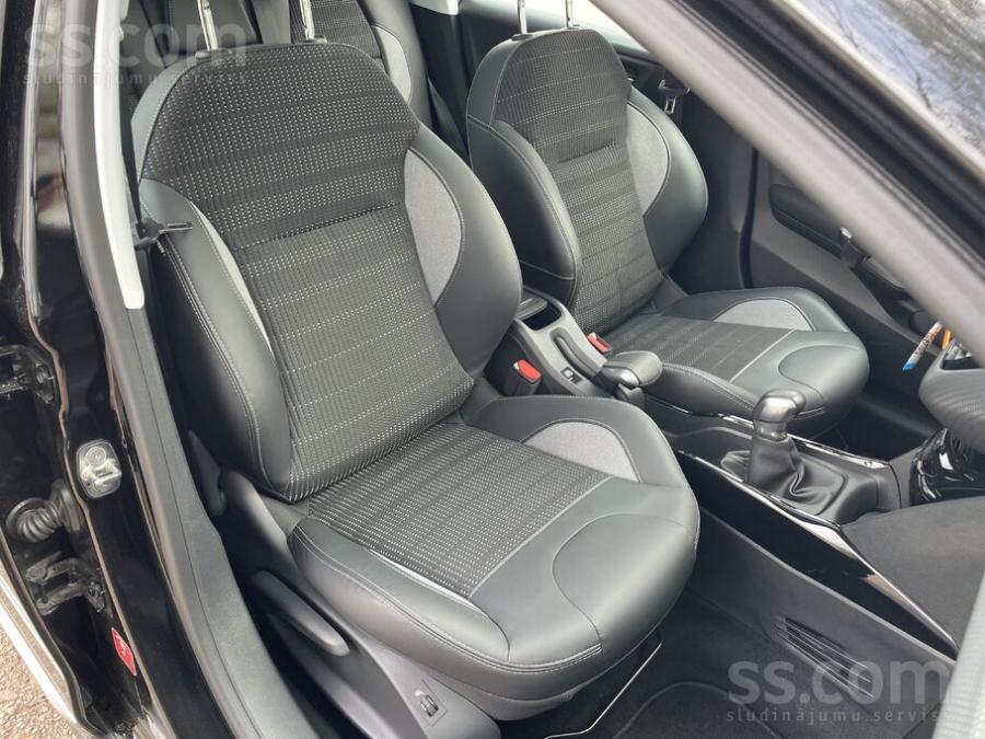 Black Peugeot 2008 2016 in Riga, with an engine capacity of 1.20 L and mileage of 34 thousand km for 6200 €, photo 19 on AUTOMOTO.COM.LV