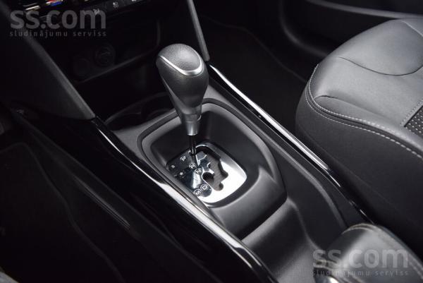 Peugeot 2008 2017 Rīga vietnē Melns Peugeot 2008 2017 Rīga, ar dzinēja tilpumu 1.20 L un nobraukumu 190 tūkst. km par 6900 €, foto 6 vietnē AUTOMOTO.COM.LV