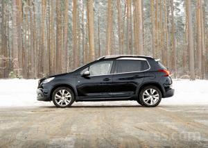 Melns Peugeot 2008 2018 Rīga, ar dzinēja tilpumu 1.20 L un nobraukumu 204 tūkst. km par 10190 €, foto 4 vietnē AUTOMOTO.COM.LV