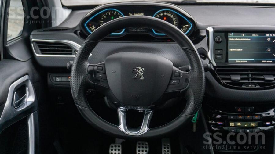 Melns Peugeot 2008 2018 Rīga, ar dzinēja tilpumu 1.20 L un nobraukumu 204 tūkst. km par 10190 €, foto 12 vietnē AUTOMOTO.COM.LV