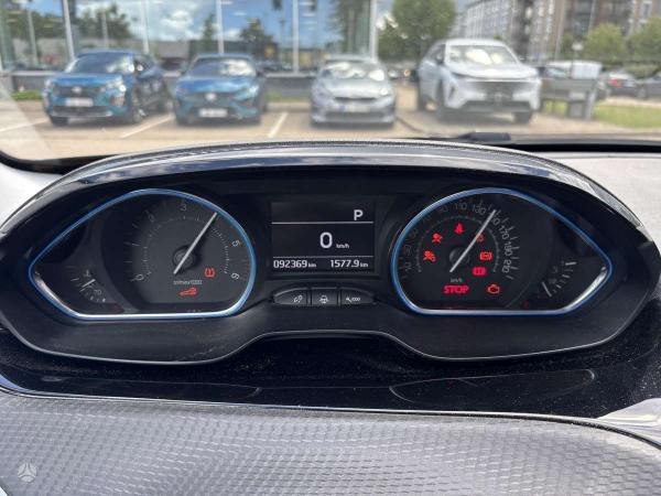 Melns Peugeot 2008 2018 Jūrmala, ar dzinēja tilpumu 1.50 L un nobraukumu 92 tūkst. km par 6900 €, foto 6 vietnē AUTOMOTO.COM.LV
