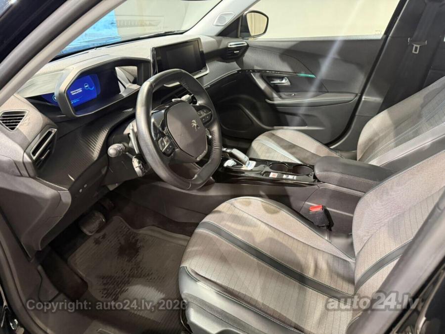 Melns Peugeot 2008 2021 Tallina, ar dzinēja tilpumu 1.50 L un nobraukumu 103 tūkst. km par 14990 €, foto 5 vietnē AUTOMOTO.COM.LV