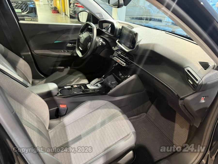 Melns Peugeot 2008 2021 Tallina, ar dzinēja tilpumu 1.50 L un nobraukumu 103 tūkst. km par 14990 €, foto 7 vietnē AUTOMOTO.COM.LV