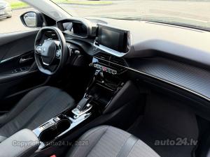 Черный Пежо 2008 2021 в Таллин, объемом двигателя 1.20 л и пробегом 62 тыс. км за 14900 €, фото 5 на AUTOMOTO.COM.LV