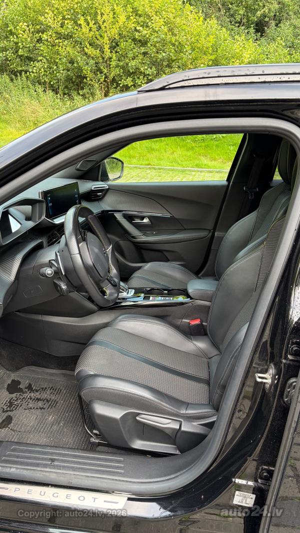 Black Peugeot 2008 2021 in Tallinn, with an engine capacity of 1.50 L and mileage of 108 thousand km for 15990 €, photo 7 on AUTOMOTO.COM.LV