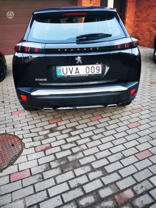Melns Peugeot 2008 2021 Viļņa, ar dzinēja tilpumu 1.20 L un nobraukumu 98 tūkst. km par 9500 €, foto 6 vietnē AUTOMOTO.COM.LV