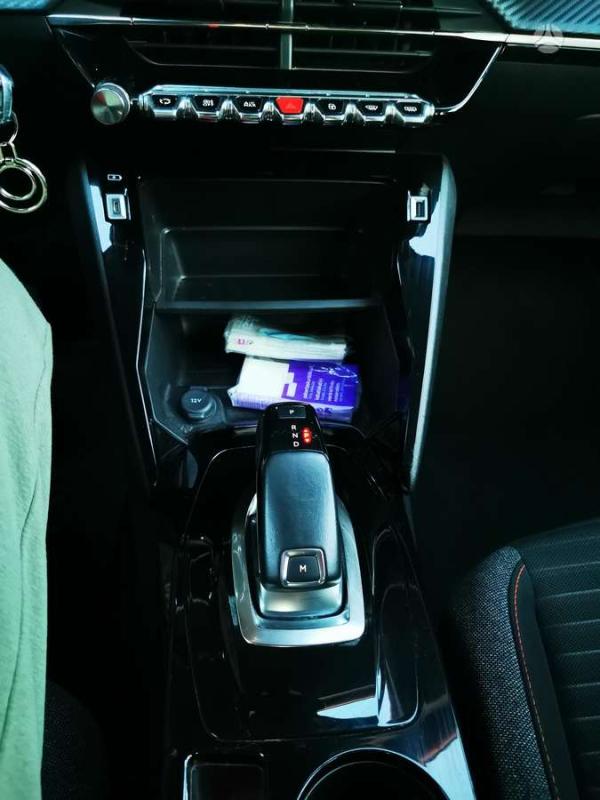 Melns Peugeot 2008 2021 Viļņa, ar dzinēja tilpumu 1.20 L un nobraukumu 98 tūkst. km par 9500 €, foto 10 vietnē AUTOMOTO.COM.LV
