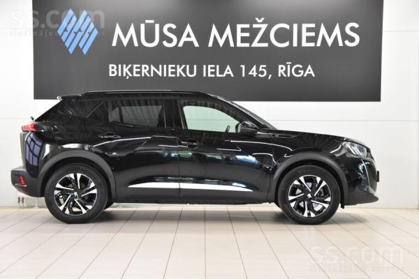 Black Peugeot 2008 2022 in Riga, with an engine capacity of 0.00 L and mileage of 88 thousand km for 20490 €, photo 4 on AUTOMOTO.COM.LV