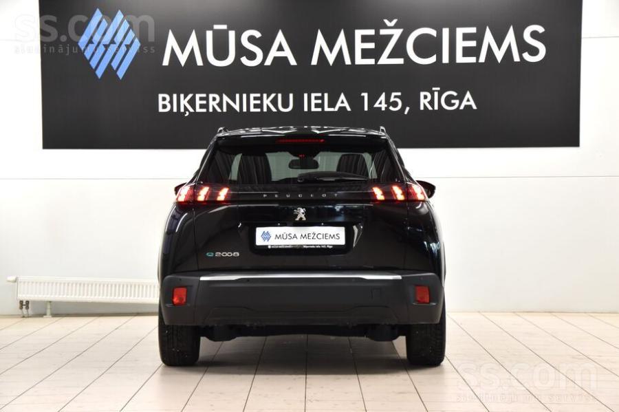 Melns Peugeot 2008 2023 Rīga, ar dzinēja tilpumu 1.20 L un nobraukumu 12 tūkst. km par 23450 €, foto 8 vietnē AUTOMOTO.COM.LV