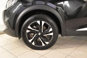 Melns Peugeot 2008 2023 Rīga, ar dzinēja tilpumu 1.20 L un nobraukumu 12 tūkst. km par 23450 €, foto 12 vietnē AUTOMOTO.COM.LV