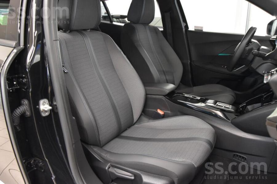 Melns Peugeot 2008 2023 Rīga, ar dzinēja tilpumu 1.20 L un nobraukumu 12 tūkst. km par 23450 €, foto 16 vietnē AUTOMOTO.COM.LV