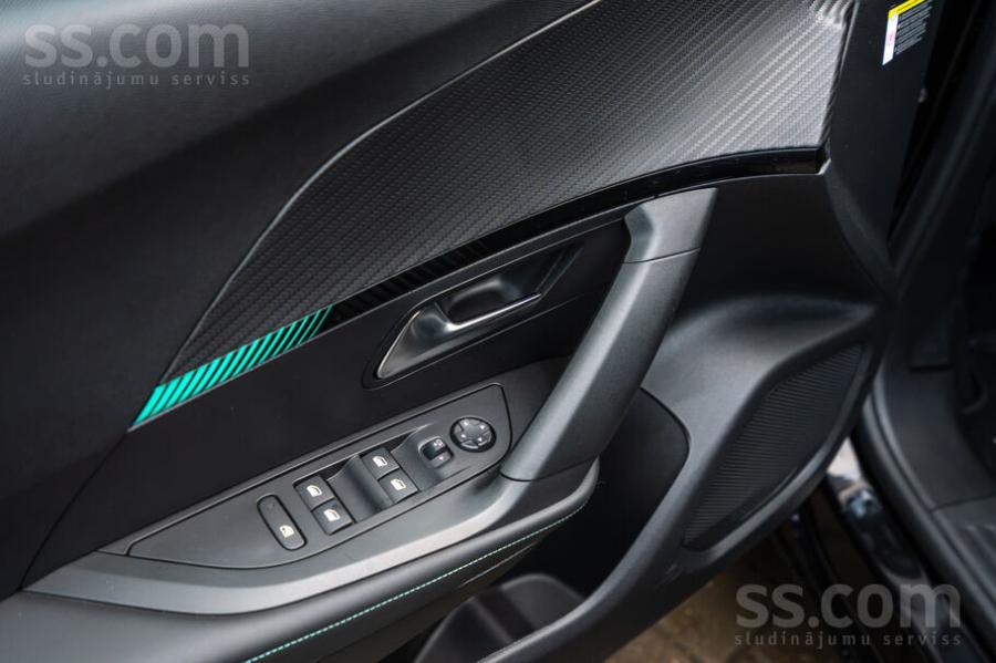 Melns Peugeot 2008 2023 Rīga, ar dzinēja tilpumu 0.00 L un nobraukumu 41 tūkst. km par 21500 €, foto 17 vietnē AUTOMOTO.COM.LV