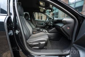 Melns Peugeot 2008 2023 Rīga, ar dzinēja tilpumu 0.00 L un nobraukumu 41 tūkst. km par 21500 €, foto 22 vietnē AUTOMOTO.COM.LV