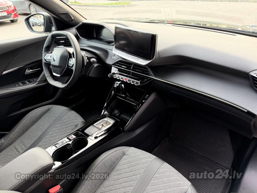 Black Peugeot 2008 2024 in Tallinn, with an engine capacity of 1.20 L and mileage of 9 thousand km for 24900 €, photo 5 on AUTOMOTO.COM.LV