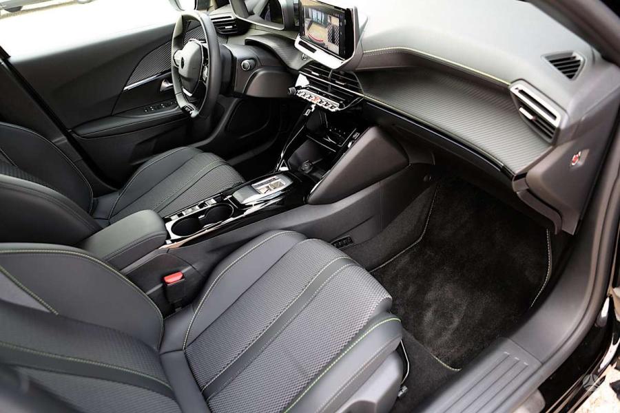 Black Peugeot 2008 2024 in Tukums, with an engine capacity of 0.00 L and mileage of 3 thousand km for 27290 €, photo 12 on AUTOMOTO.COM.LV