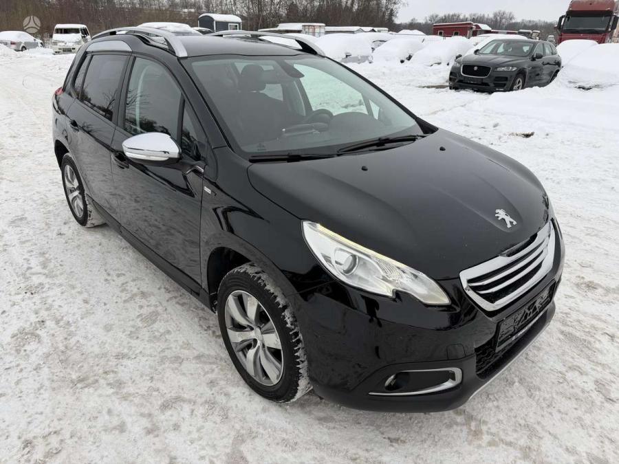 Black Peugeot 2008 2015 in Utena, with an engine capacity of 1.20 L and mileage of 185 thousand km for 4450 €, photo 3 on AUTOMOTO.COM.LV