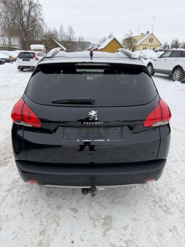 Black Peugeot 2008 2015 in Utena, with an engine capacity of 1.20 L and mileage of 185 thousand km for 4450 €, photo 5 on AUTOMOTO.COM.LV