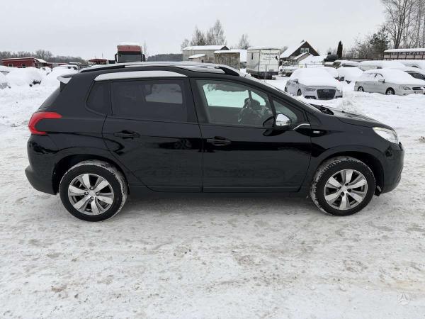 Black Peugeot 2008 2015 in Utena, with an engine capacity of 1.20 L and mileage of 185 thousand km for 4450 €, photo 8 on AUTOMOTO.COM.LV