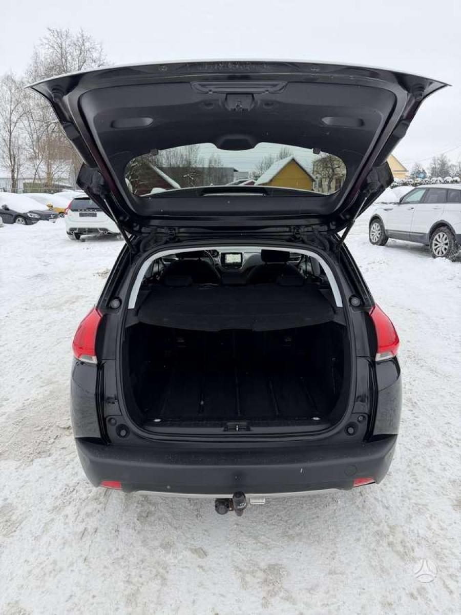 Black Peugeot 2008 2015 in Utena, with an engine capacity of 1.20 L and mileage of 185 thousand km for 4450 €, photo 23 on AUTOMOTO.COM.LV