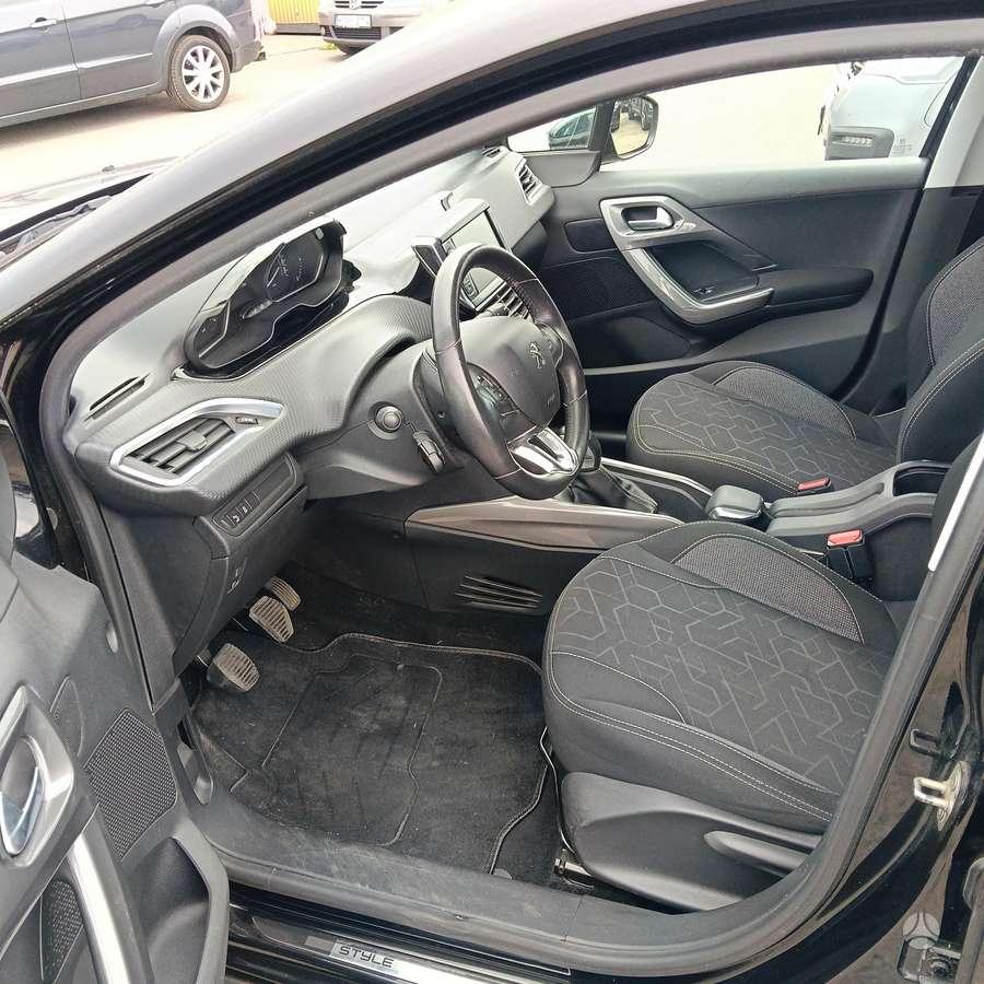 Melns Peugeot 2008 2017 Kauņa, ar dzinēja tilpumu 1.20 L un nobraukumu 99 tūkst. km par 5150 €, foto 11 vietnē AUTOMOTO.COM.LV
