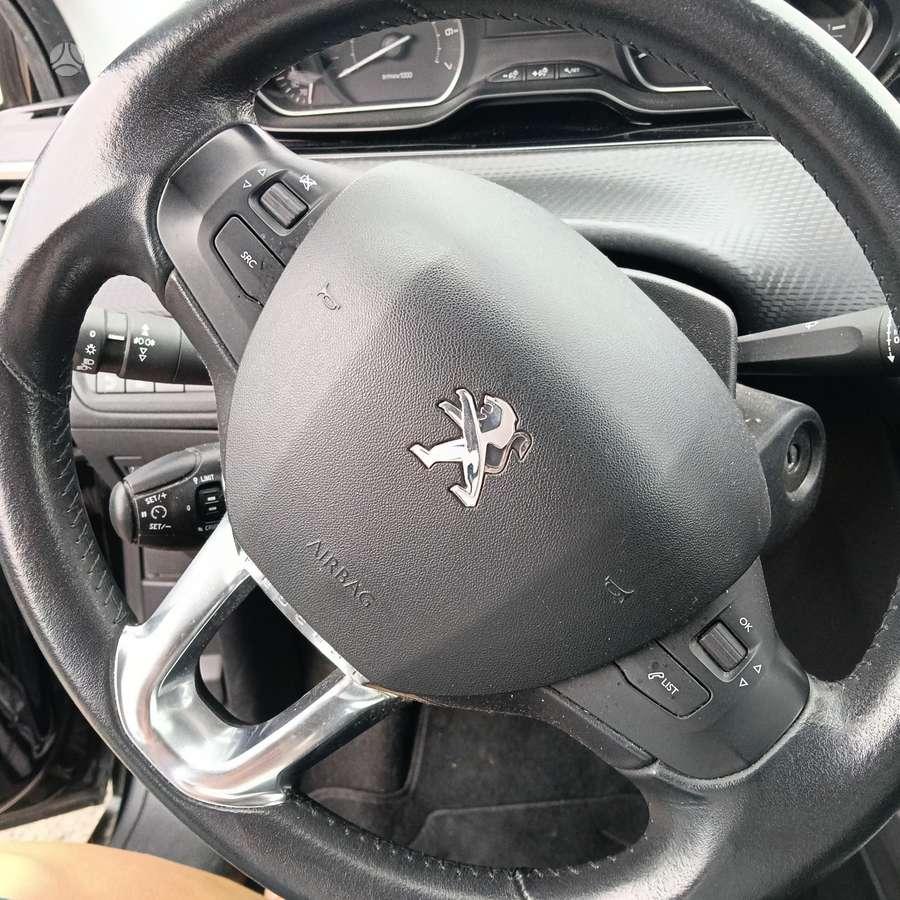 Melns Peugeot 2008 2017 Kauņa, ar dzinēja tilpumu 1.20 L un nobraukumu 99 tūkst. km par 5150 €, foto 15 vietnē AUTOMOTO.COM.LV