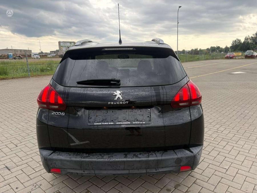 Black Peugeot 2008 2018 in Taurage, with an engine capacity of 1.20 L and mileage of 166 thousand km for 5600 €, photo 4 on AUTOMOTO.COM.LV