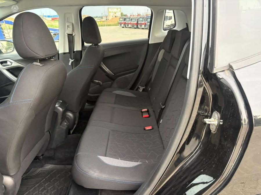Black Peugeot 2008 2018 in Taurage, with an engine capacity of 1.20 L and mileage of 166 thousand km for 5600 €, photo 13 on AUTOMOTO.COM.LV