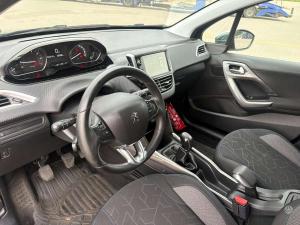 Black Peugeot 2008 2018 in Taurage, with an engine capacity of 1.20 L and mileage of 166 thousand km for 5600 €, photo 15 on AUTOMOTO.COM.LV