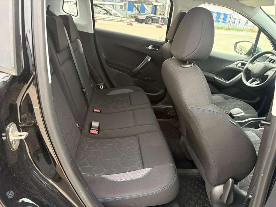 Black Peugeot 2008 2018 in Taurage, with an engine capacity of 1.20 L and mileage of 166 thousand km for 5600 €, photo 23 on AUTOMOTO.COM.LV