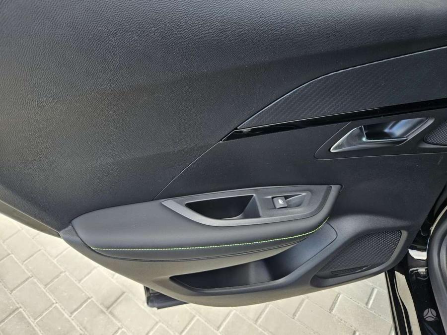 Melns Peugeot 2008 2025 Marijampole, ar dzinēja tilpumu 1.20 L un nobraukumu 380 tūkst. km par 22900 €, foto 13 vietnē AUTOMOTO.COM.LV