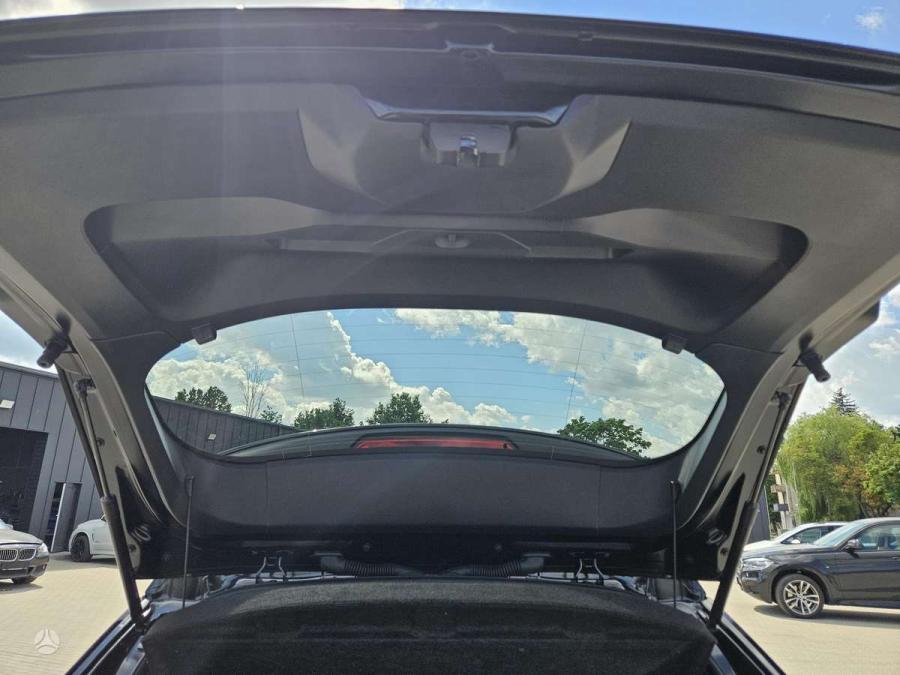 Melns Peugeot 2008 2025 Marijampole, ar dzinēja tilpumu 1.20 L un nobraukumu 380 tūkst. km par 22900 €, foto 22 vietnē AUTOMOTO.COM.LV