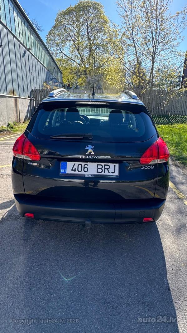 Black Peugeot 2008 2016 in Tallinn, with an engine capacity of 1.20 L and mileage of 191 thousand km for 4999 €, photo 6 on AUTOMOTO.COM.LV