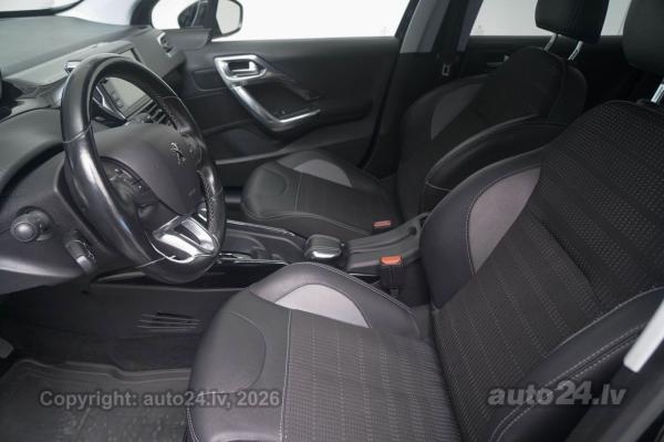 Black Peugeot 2008 2017 in Tallinn, with an engine capacity of 1.20 L and mileage of 86 thousand km for 9790 €, photo 7 on AUTOMOTO.COM.LV