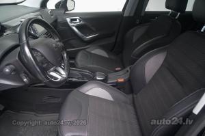 Melns Peugeot 2008 2017 Tallina, ar dzinēja tilpumu 1.20 L un nobraukumu 86 tūkst. km par 9790 €, foto 8 vietnē AUTOMOTO.COM.LV