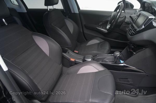 Black Peugeot 2008 2017 in Tallinn, with an engine capacity of 1.20 L and mileage of 86 thousand km for 9790 €, photo 9 on AUTOMOTO.COM.LV