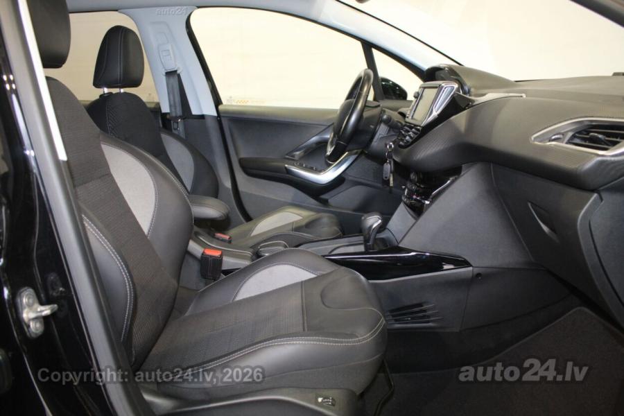 Black Peugeot 2008 2019 in Tallinn, with an engine capacity of 1.20 L and mileage of 104 thousand km for 10990 €, photo 7 on AUTOMOTO.COM.LV