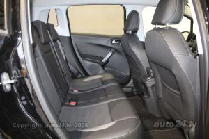 Black Peugeot 2008 2019 in Tallinn, with an engine capacity of 1.20 L and mileage of 104 thousand km for 10990 €, photo 8 on AUTOMOTO.COM.LV