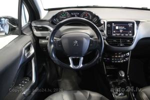 Black Peugeot 2008 2019 in Tallinn, with an engine capacity of 1.20 L and mileage of 104 thousand km for 10990 €, photo 10 on AUTOMOTO.COM.LV