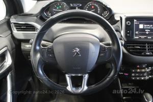 Black Peugeot 2008 2019 in Tallinn, with an engine capacity of 1.20 L and mileage of 104 thousand km for 10990 €, photo 13 on AUTOMOTO.COM.LV