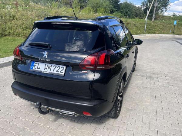 Melns Peugeot 2008 2019 Viļņa, ar dzinēja tilpumu 1.20 L un nobraukumu 68 tūkst. km par 8850 €, foto 4 vietnē AUTOMOTO.COM.LV