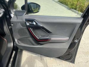Black Peugeot 2008 2019 in Vilnius, with an engine capacity of 1.20 L and mileage of 68 thousand km for 8850 €, photo 11 on AUTOMOTO.COM.LV