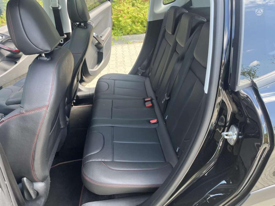 Black Peugeot 2008 2019 in Vilnius, with an engine capacity of 1.20 L and mileage of 68 thousand km for 8850 €, photo 16 on AUTOMOTO.COM.LV
