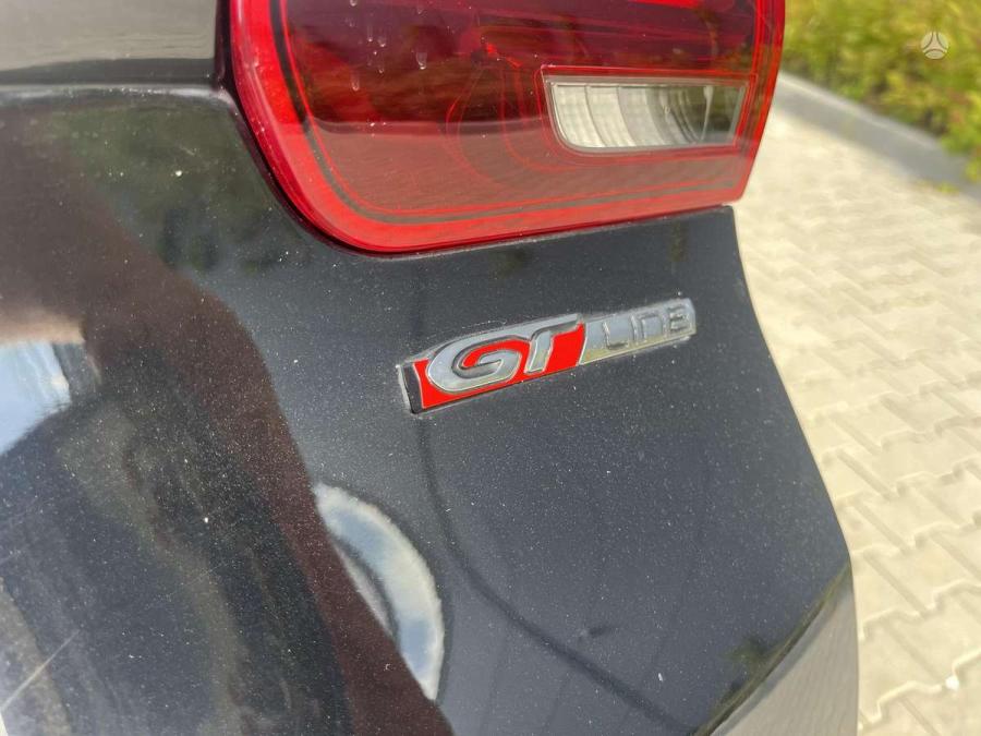 Black Peugeot 2008 2019 in Vilnius, with an engine capacity of 1.20 L and mileage of 68 thousand km for 8850 €, photo 21 on AUTOMOTO.COM.LV