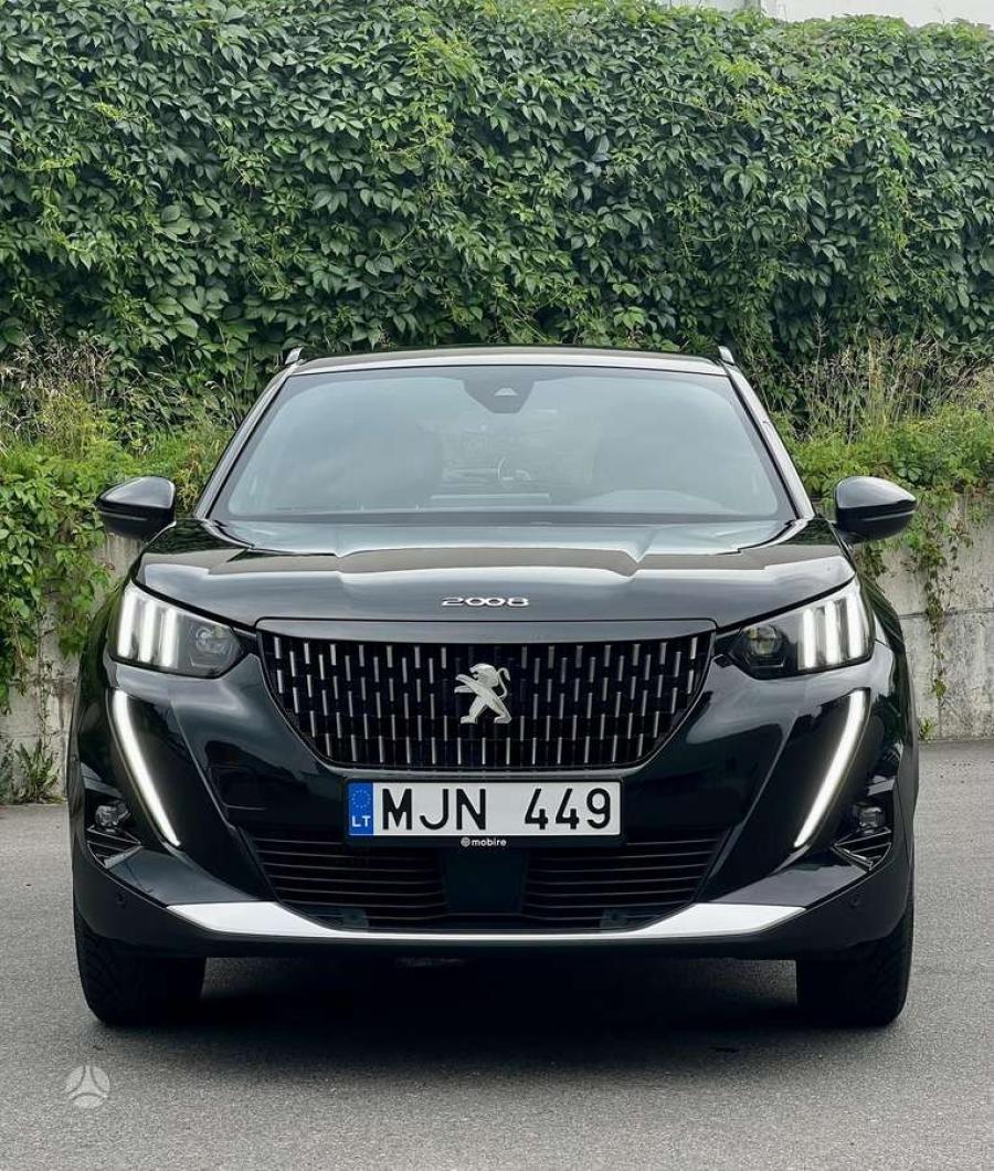 Black Peugeot 2008 2022 in Vilnius, with an engine capacity of 1.20 L and mileage of 59 thousand km for 18900 €, photo 3 on AUTOMOTO.COM.LV