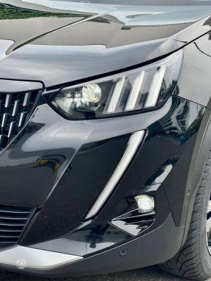 Black Peugeot 2008 2022 in Vilnius, with an engine capacity of 1.20 L and mileage of 59 thousand km for 18900 €, photo 4 on AUTOMOTO.COM.LV