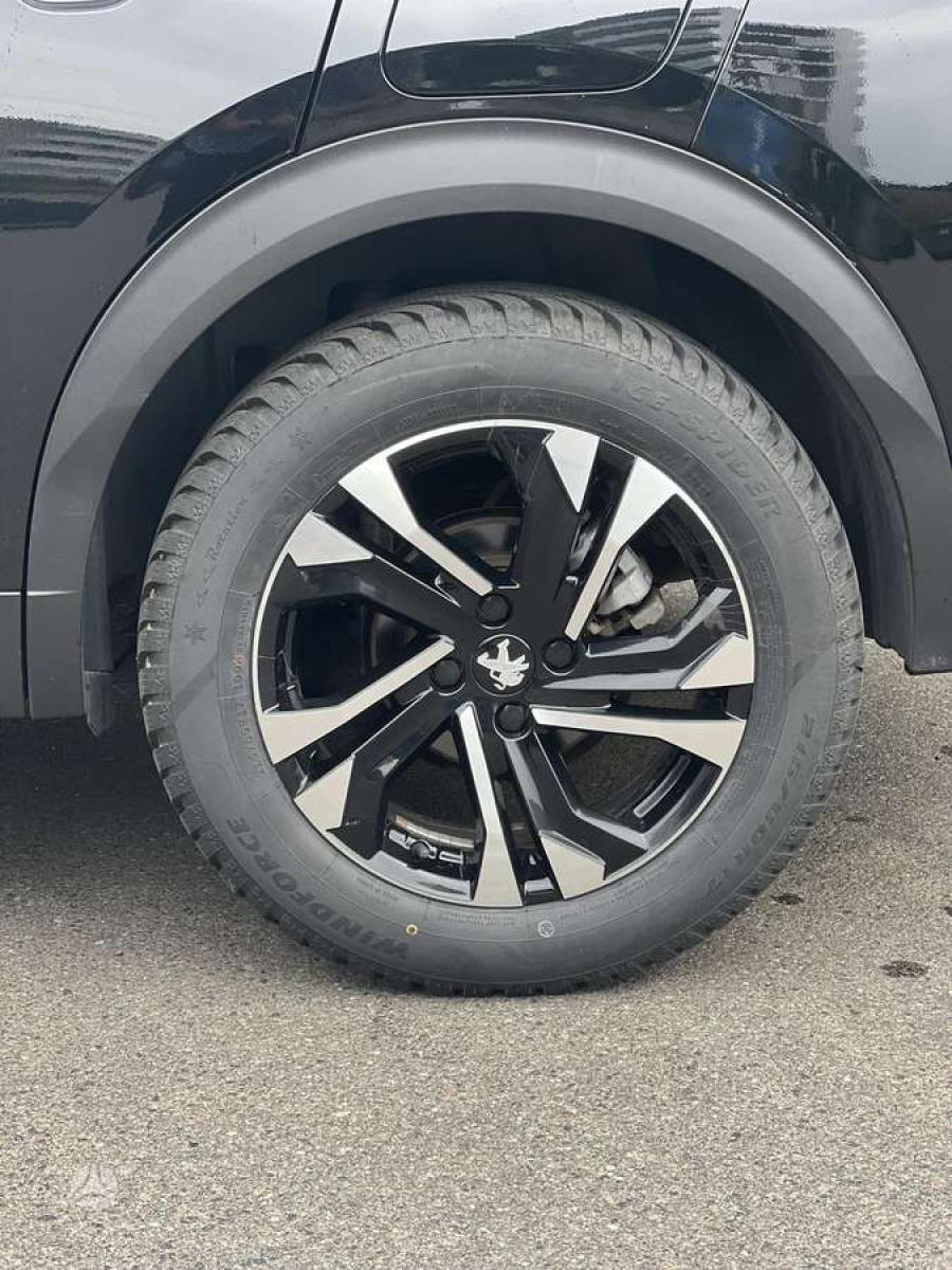 Black Peugeot 2008 2022 in Vilnius, with an engine capacity of 1.20 L and mileage of 59 thousand km for 18900 €, photo 8 on AUTOMOTO.COM.LV