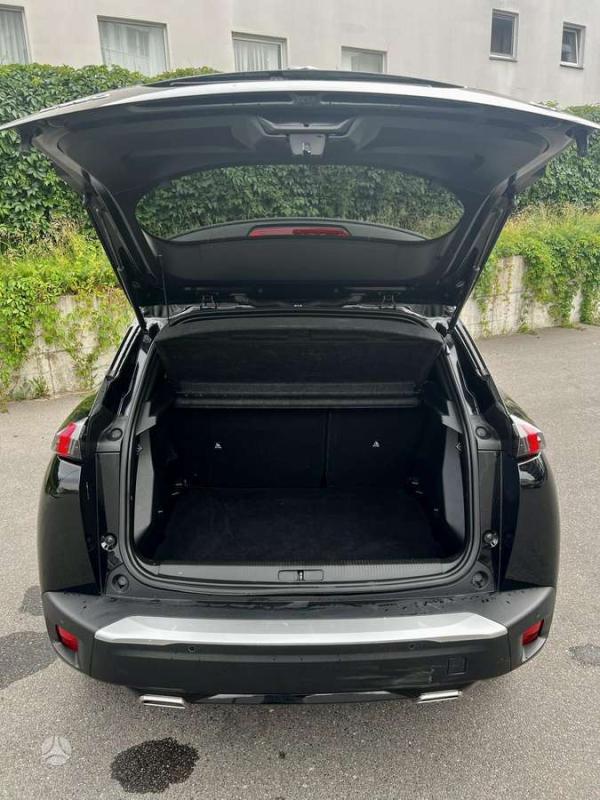 Black Peugeot 2008 2022 in Vilnius, with an engine capacity of 1.20 L and mileage of 59 thousand km for 18900 €, photo 10 on AUTOMOTO.COM.LV