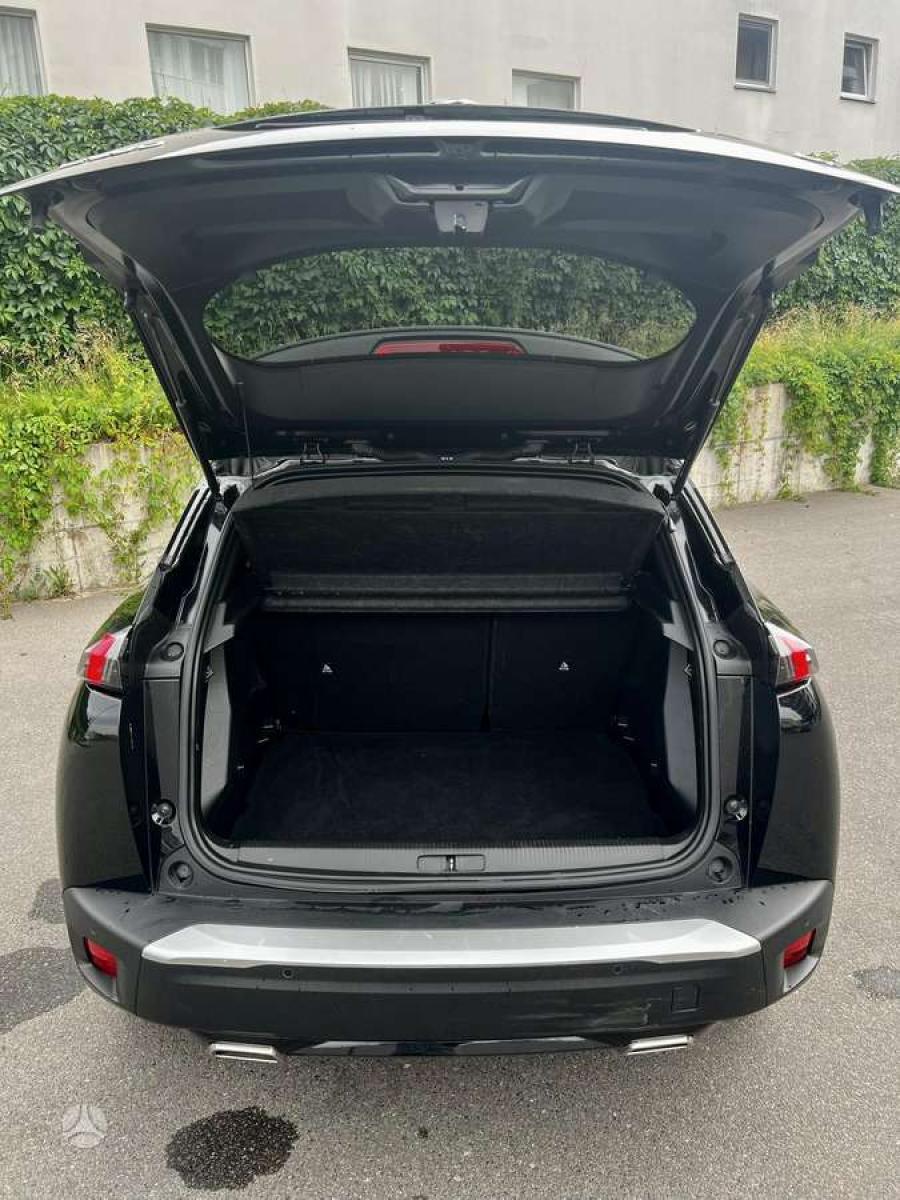 Black Peugeot 2008 2022 in Vilnius, with an engine capacity of 1.20 L and mileage of 59 thousand km for 18900 €, photo 11 on AUTOMOTO.COM.LV