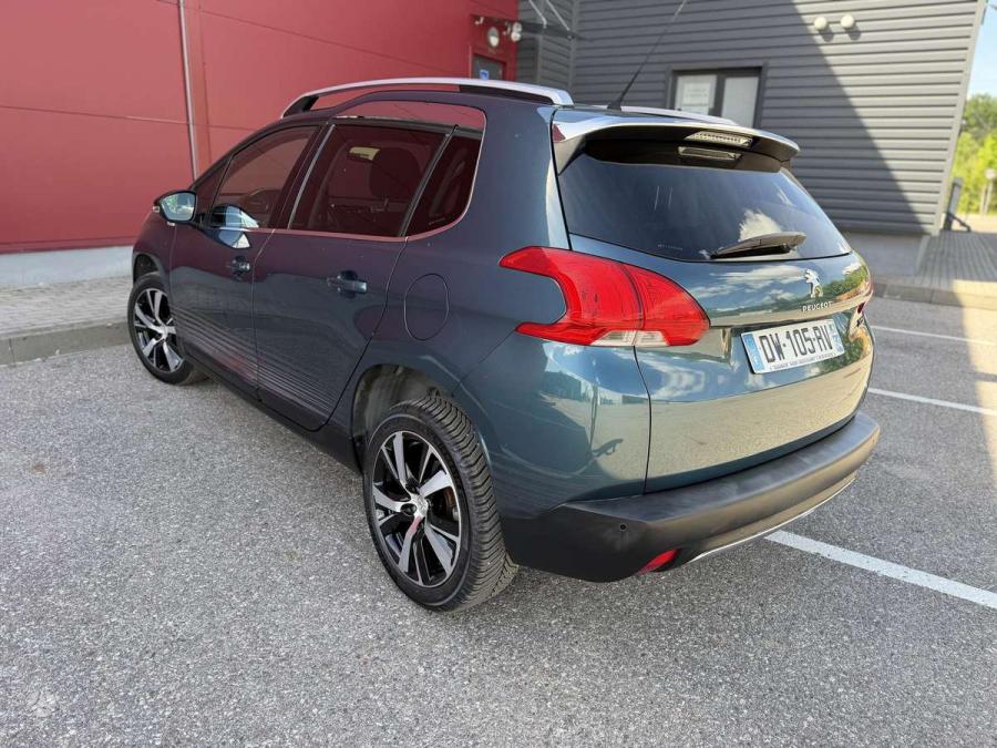 Blue Peugeot 2008 2015 in Kaunas, with an engine capacity of 1.20 L and mileage of 39 thousand km for 7450 €, photo 4 on AUTOMOTO.COM.LV