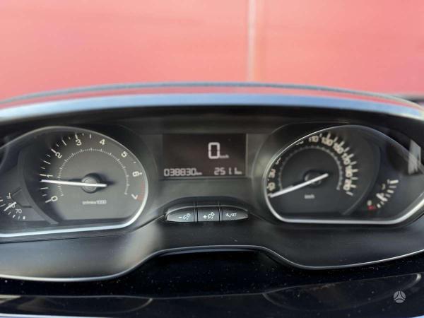 Blue Peugeot 2008 2015 in Kaunas, with an engine capacity of 1.20 L and mileage of 39 thousand km for 7450 €, photo 5 on AUTOMOTO.COM.LV